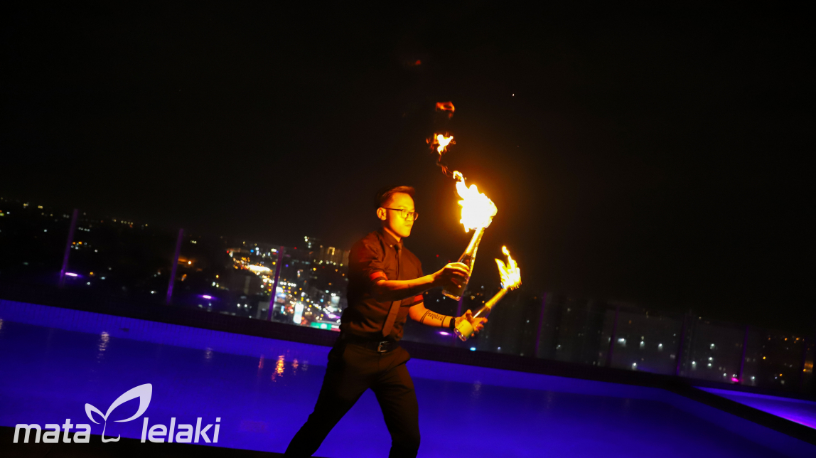 Sky Resto and Lounge - MataLelaki.com