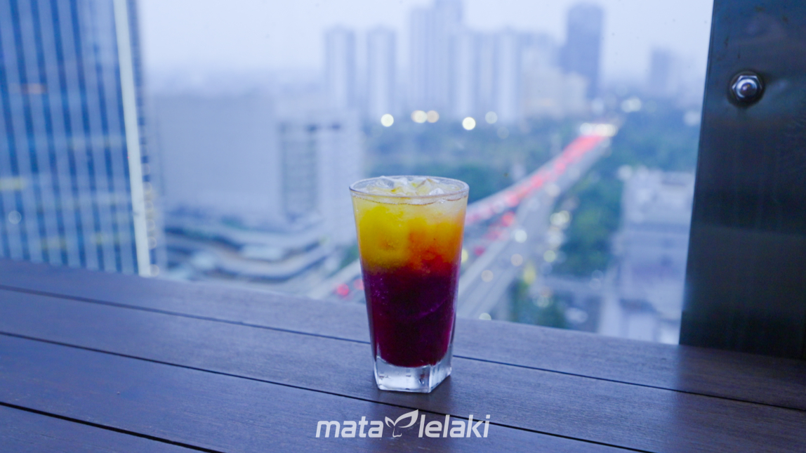COSTESS - MataLelaki.com