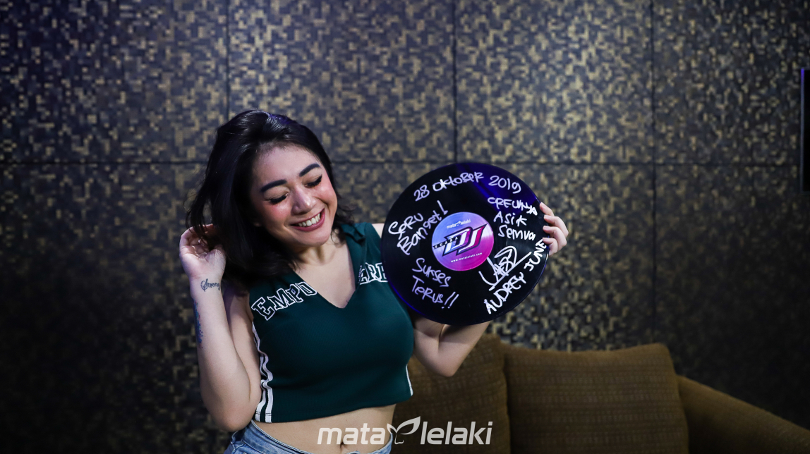 DJ Audrey June - MataLelaki.com