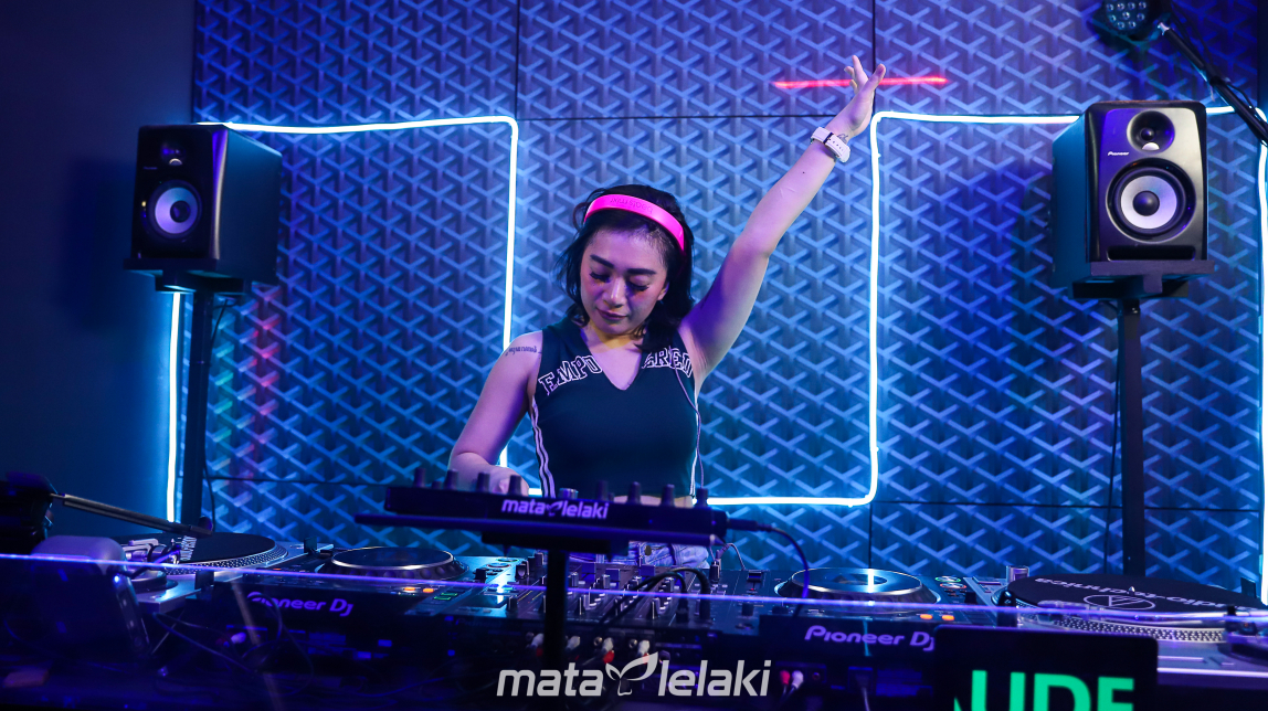 DJ Audrey June - MataLelaki.com